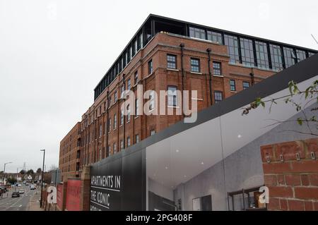 Building work continues - redevelopment of Horlicks Factory buildings ...