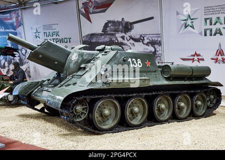 The SU-122 is a Soviet self-propelled artillery vehicle used during ...