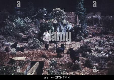 David warner and Gregory Peck / The Omen / 1976 directed by Richard ...