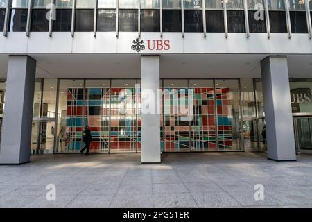 UBS headquarters in New York City Stock Photo - Alamy