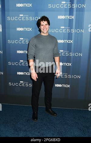 Asher Grodman attends HBO's "Succession" red carpet premiere for the ...