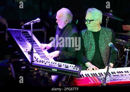 Mike Gallagher and Chaz Jankel performing with The Blockheads at The ...