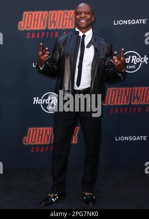 Terry Crews arrives at the LA Premiere of "The Lego Batman Movie" at ...