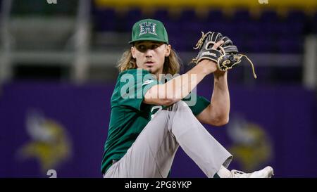 Hawaii pitcher Harry Gustin throws during an NCAA baseball game against ...