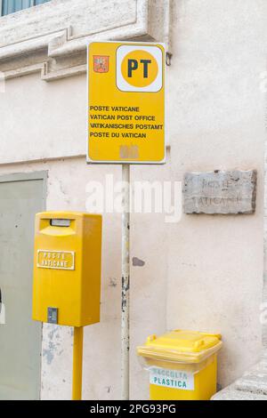Vatican City, Vatican - December 7, 2022: Vatican Post (Poste Vaticane ...