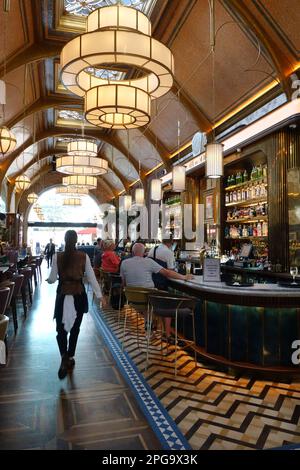 Art Deco Interior of Café en Seine, Dawson Street Dublin Ireland Stock ...