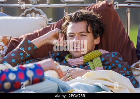 Harry Styles in Bed Stock Photo - Alamy