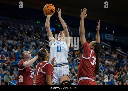 Oklahoma guard Nevaeh Tot (1) shoots over UCLA guard Londynn Jones (3 ...
