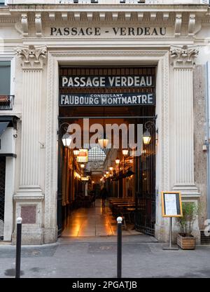 Entrance to Passage Verdeau in Paris, France Stock Photo - Alamy