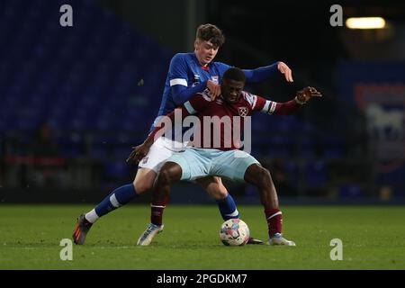 Gideon Kodua of West Ham United warms up - Ipswich Town v West Ham ...