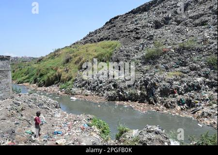 KENYA Nairobi Korogocho Slum, Dandora waste dumping site / KENIA ...
