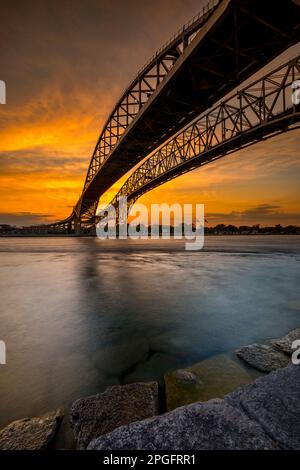 Blue Water Bridge, Sarnia, Ontario, Canada Stock Photo - Alamy