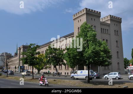 Tax Office, Mehringdamm, Kreuzberg, Berlin, Germany Stock Photo - Alamy