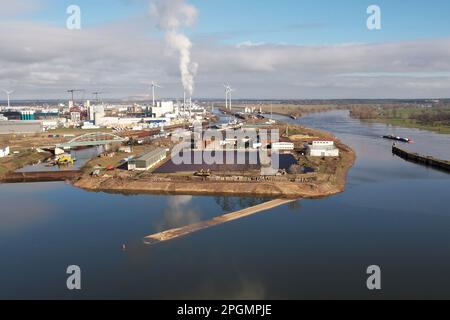 Magdeburg, Germany. 27th Feb, 2023. View of the construction site in ...