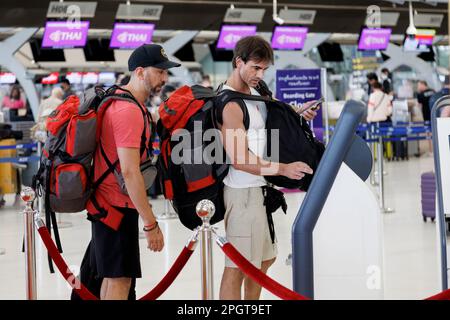Self Check-in, Suvarnabhumi Airport, Bangkok, Thailand Stock Photo - Alamy