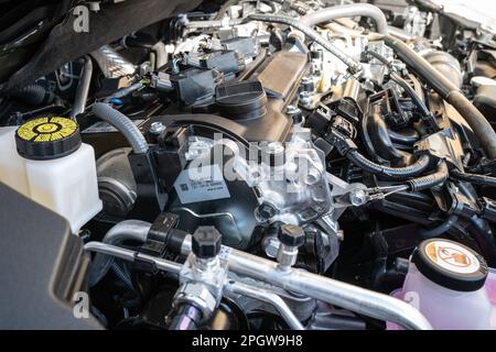toyota yaris hybrid engine bay power plant Stock Photo - Alamy