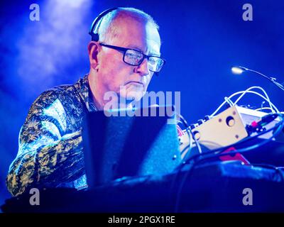 Steve Davis on modular synthesiser & Kavus Torabi on guitar Stock Photo ...
