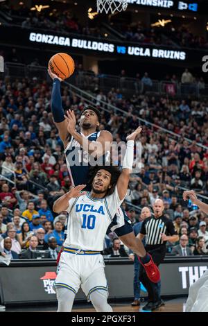 Gonzaga guard Malachi Smith shoots during the first half of an NCAA ...