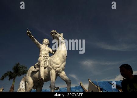 Statue of Sultan Hasanuddin, a famous ruler of Gowa Sultanate, riding ...