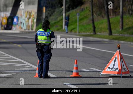 Policewoman traffic control Stock Photo - Alamy