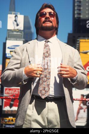 1995 Ted DiBiase Photo by John Barrett/PHOTOlink Stock Photo - Alamy