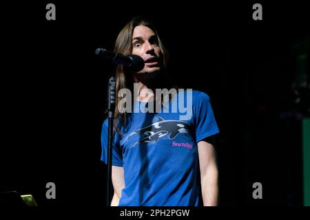 Daniel Rugg Webb performing Stand Up Comedy Stock Photo - Alamy
