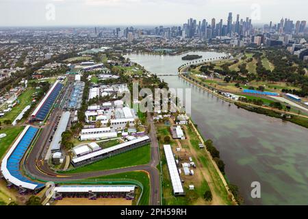 Aerial view of the Albert Park race track at the 2017 Australian ...