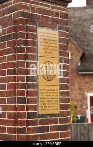 Memorial to Lady Weaver, Kathleen Purcell, Purcell's Close, homes built ...