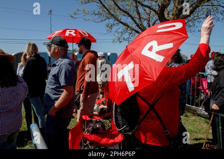 Waco, Texas, USA. 24th Mar, 2023. Micki Larson-Olson(r) a veteran from ...