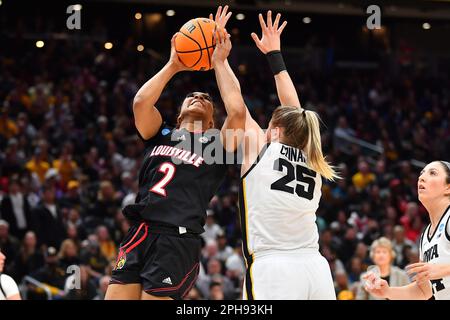 Louisville forward Nyla Harris (2) and Iowa forward Monika Czinano (25 ...