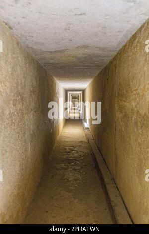 Interior of the burial chamber of Khafre inside the Great Pyramid of ...