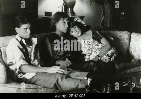 JUST BETWEEN FRIENDS, Timothy Gibbs, Mary Tyler Moore, Susan Rinell ...