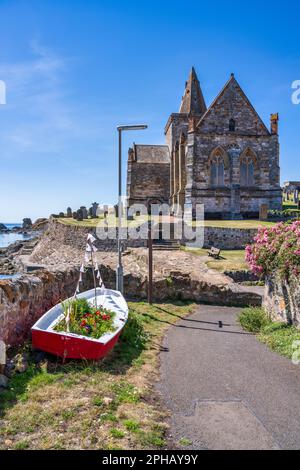 St Monans Parish church (also known as The Auld Kirk) 20 metres from ...