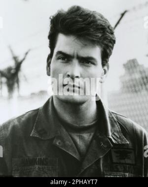 NAVY SEALS -1990 CHARLIE SHEEN Stock Photo - Alamy