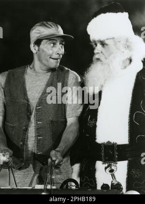 ERNEST SAVES CHRISTMAS OLIVER CLARK, JIM VARNEY FILM RELEASE ...