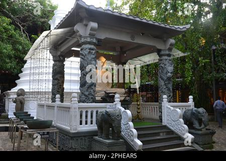 Colombo Temple Sri Lanka Stock Photo - Alamy