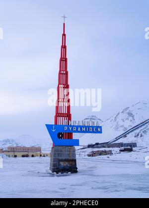 Abandoned city of Pyramiden in Svalbard Stock Photo - Alamy