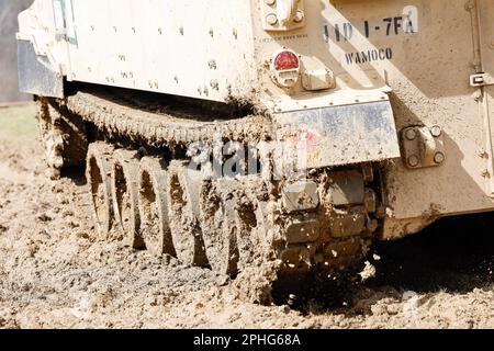 28 March 2023, Bavaria, Grafenwöhr: A U.S. M109A7 Paladin self ...