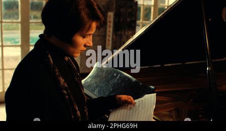 Original Film Title: TROIS COULEURS: BLEU. English Title: THREE COLOURS ...