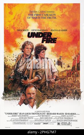 UNDER FIRE 1983 Orion Pictures film with from left: Gene Hackman ...