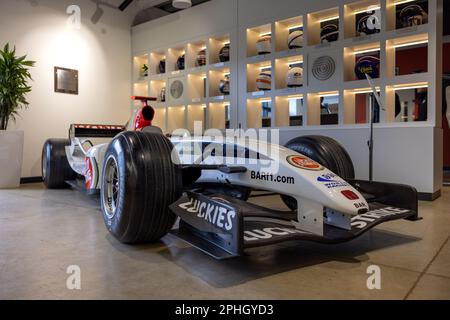 British American Racing, BAR BAR 006 F1 Grand Prix racing car on show ...