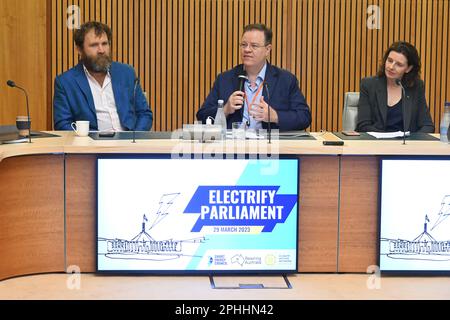 Rewiring Australia Founder Saul Griffith at an Electrify Parliament ...