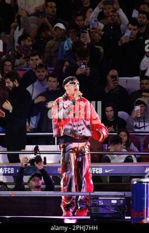 BARCELONA - MAR 26: Tiago PZK (singer from Argentina) in action during ...