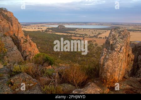 View from Mt Arapiles to Mitre Rock and Mitre Lake Stock Photo - Alamy