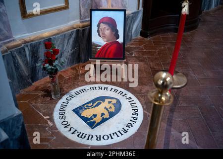Grave of the Renaissance artist Sandro Botticelli in San Salvatore in ...
