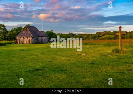 Reconstructed long-house at Fyrkat, Denmark Stock Photo - Alamy