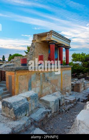 Sunset view of the north entrance to Knossos palace at Greek island ...