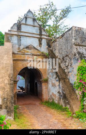 Gate at Dutch Fort in Negombo, Sri Lanka Stock Photo - Alamy