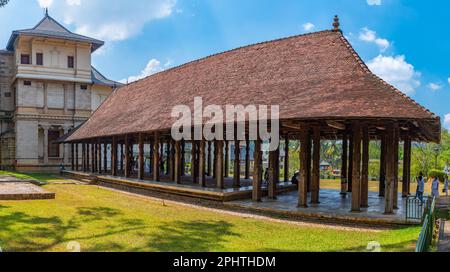 Kandyan architecture Sri Lanka temple temples Embekke Devale, Kandy - Sri Lanka Stock Photo - Alamy