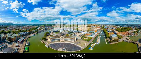Panorama view of British town Bristol Stock Photo - Alamy